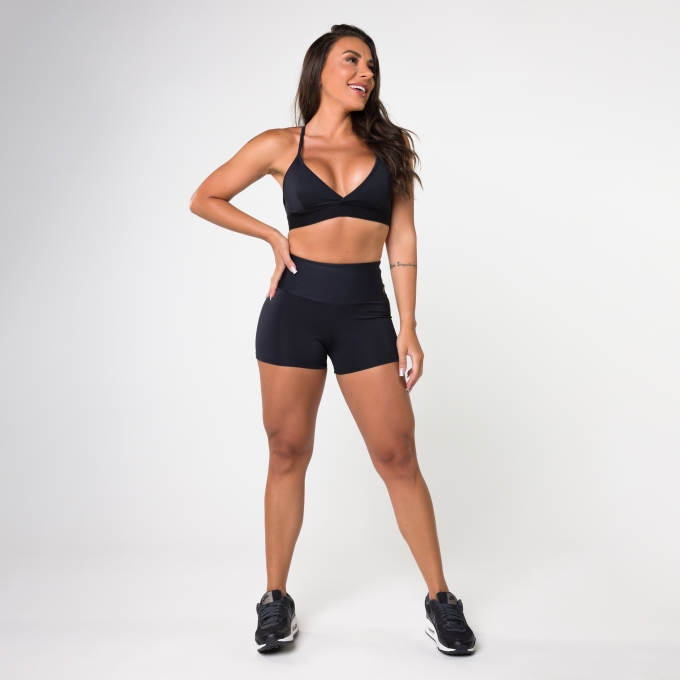 Short Preto Básico Poliéster - Avvi